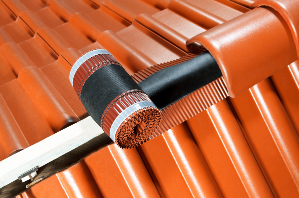 Ondervorst/hoekkeperband en plaatsing daarvan - 2Bdaken.nl